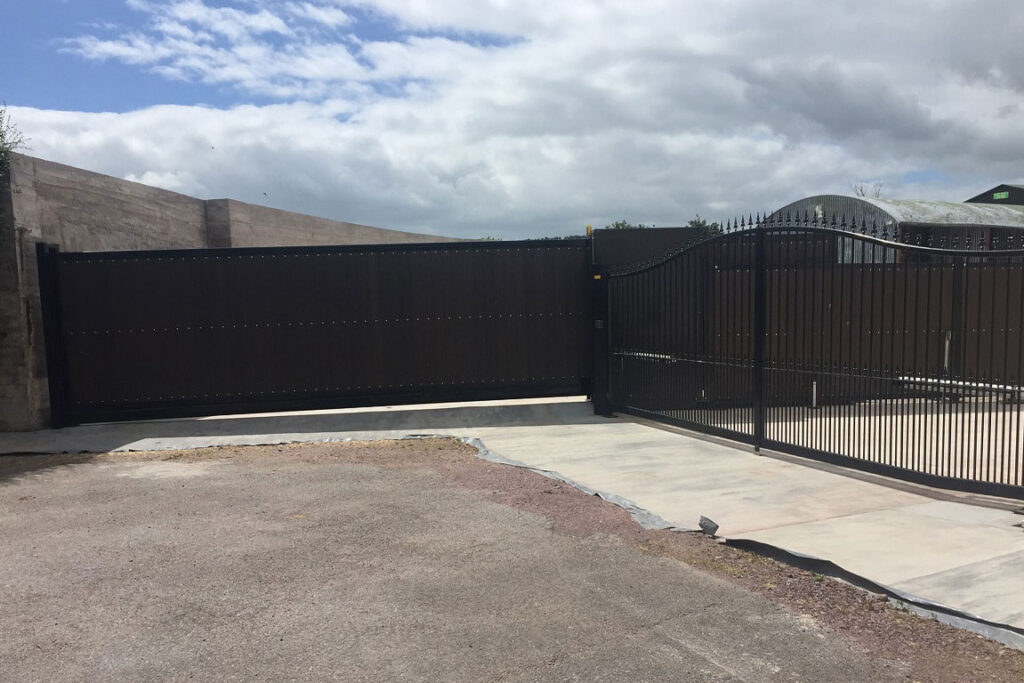 Commercial Sliding Gates - Bernard Spillane Engineering