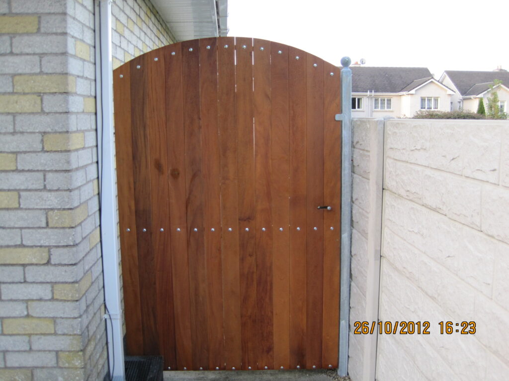 Side Timber Gates - Bernard Spillane Engineering