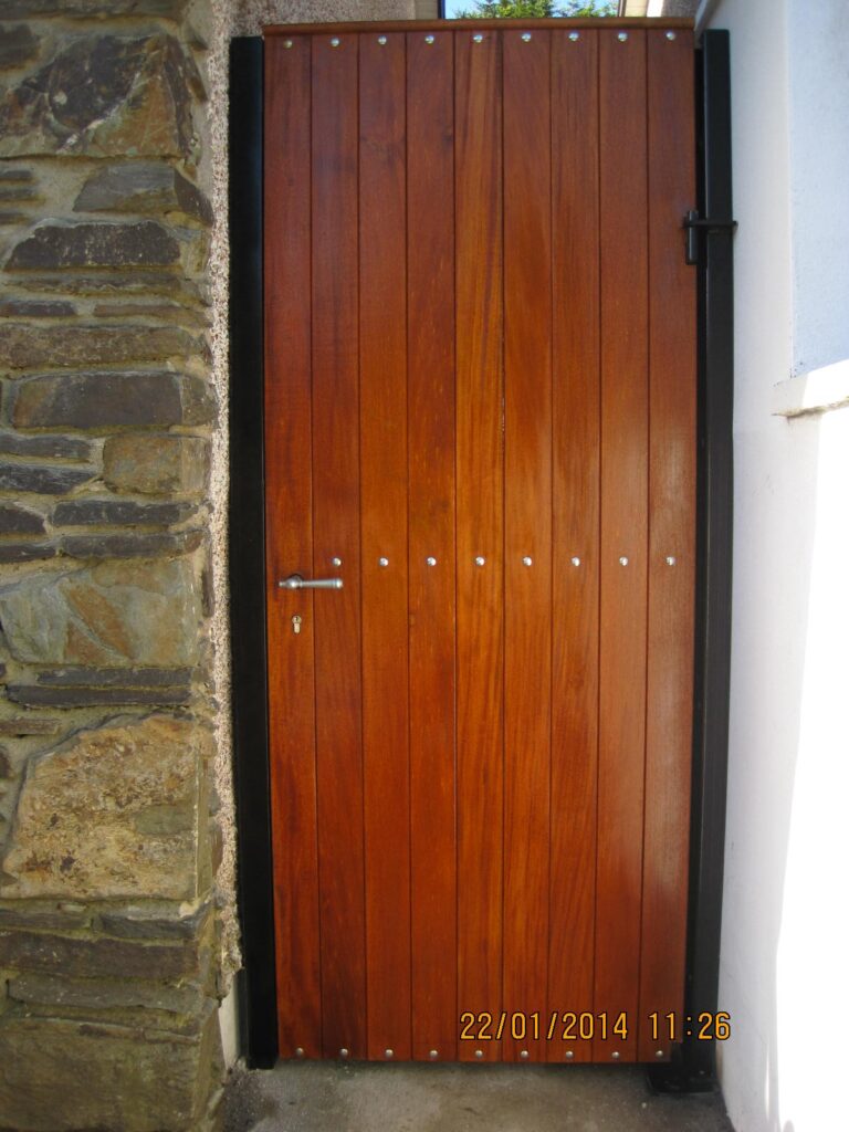 Side Timber Gates - Bernard Spillane Engineering