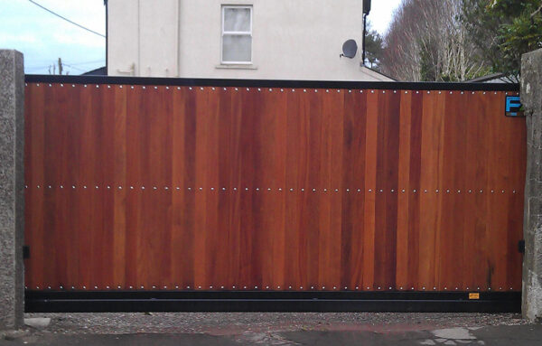 Sliding Timber Gates - Bernard Spillane Engineering